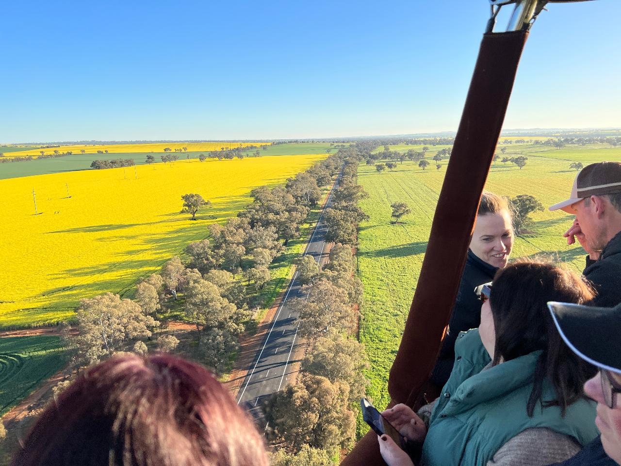 Canola Balloon Flight - Temora - Goldrush Ballooning Reservations