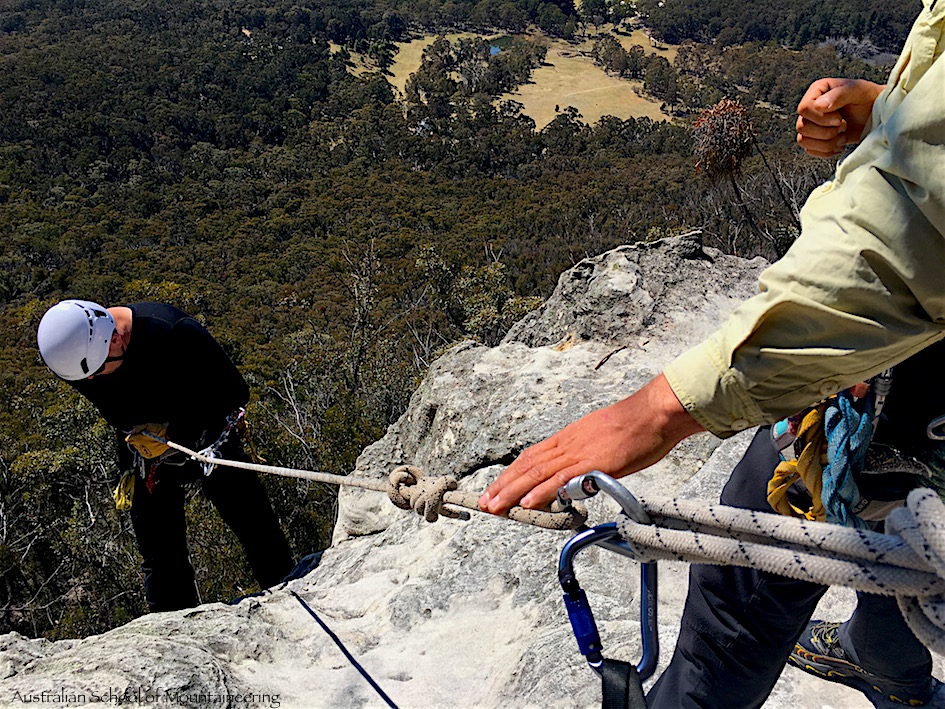 Intermediate Abseiling Skills - Turers - Australia