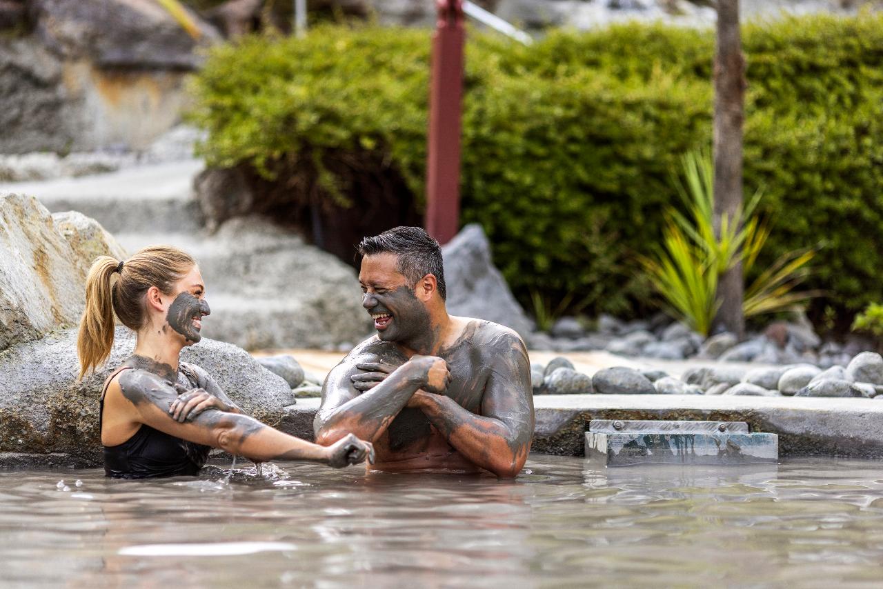 Twilight Spa | Escape The Cold Winter Nights | Hells Gate, Rotorua