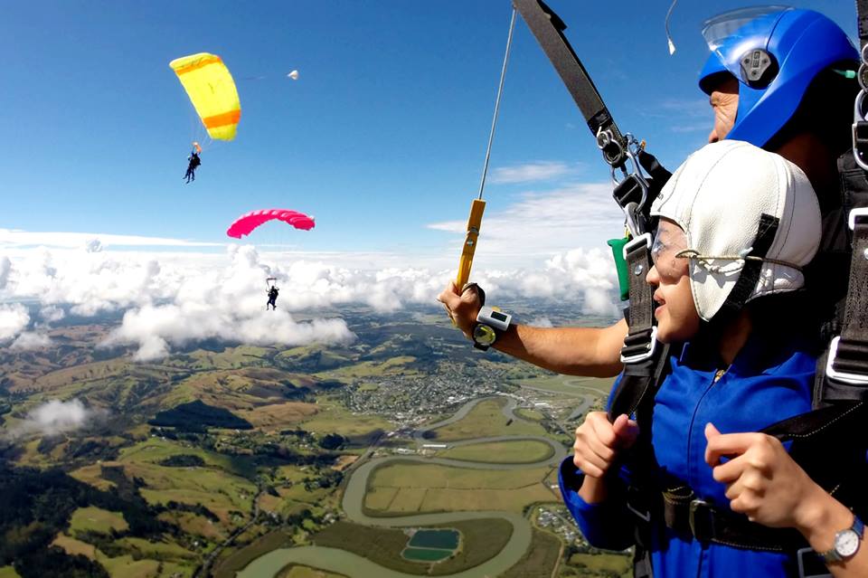 13,000ft Skydive - Skydive Auckland Reservations