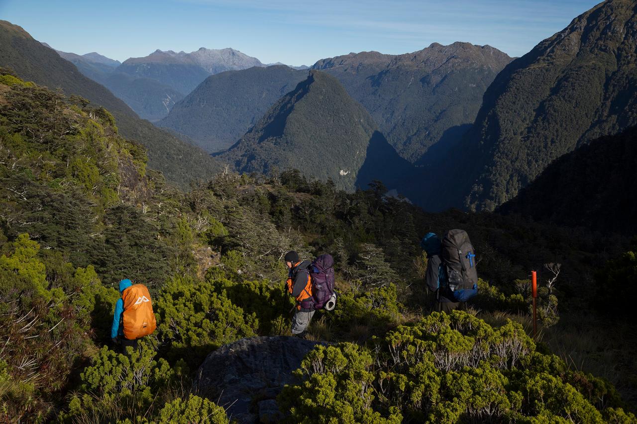 Dusky Track Transport - Fiordland Trips and Tramps Reservations