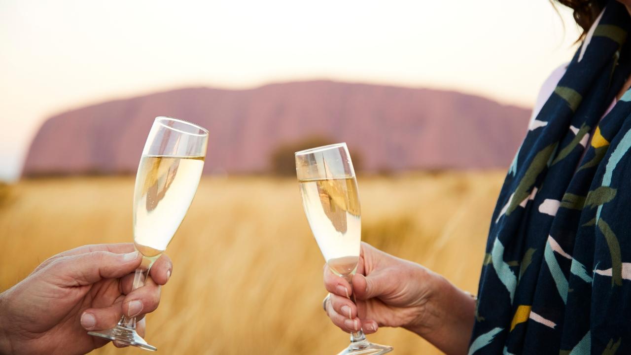 Uluru Sacred Sites & Sunset with BBQ Dinner (Y17B) - Pretraveller ...