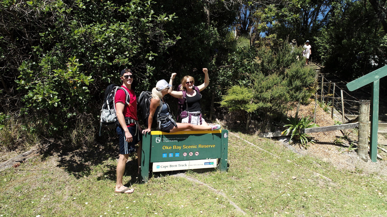 Oke Bay >> Deep Water Cove - Island Getaway - Boat Cruise & Island ...
