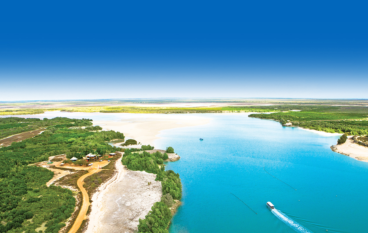 Pearls & Coast flight + Willie Creek Pearl Farm Tour & Lunch ex Broome ...