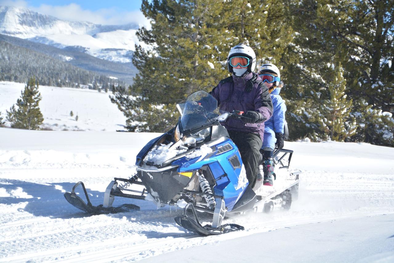 2-Hour Prospector Snowmobile Tour - White Mountain Snowmobile Tours Inc ...