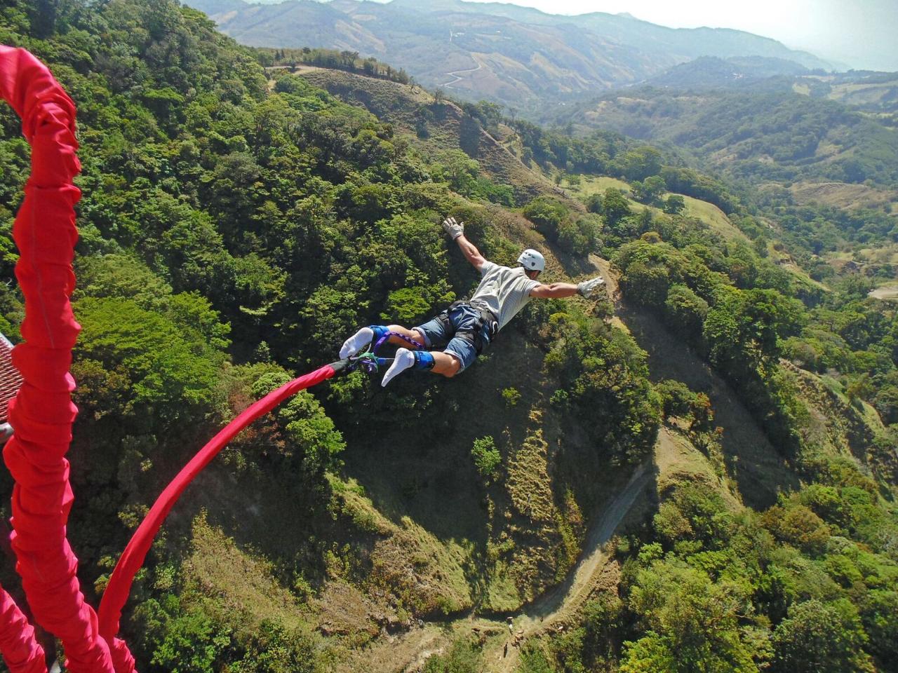 EX l CANOPY + BUNGEE JUMP - Selina Monteverde Reservations