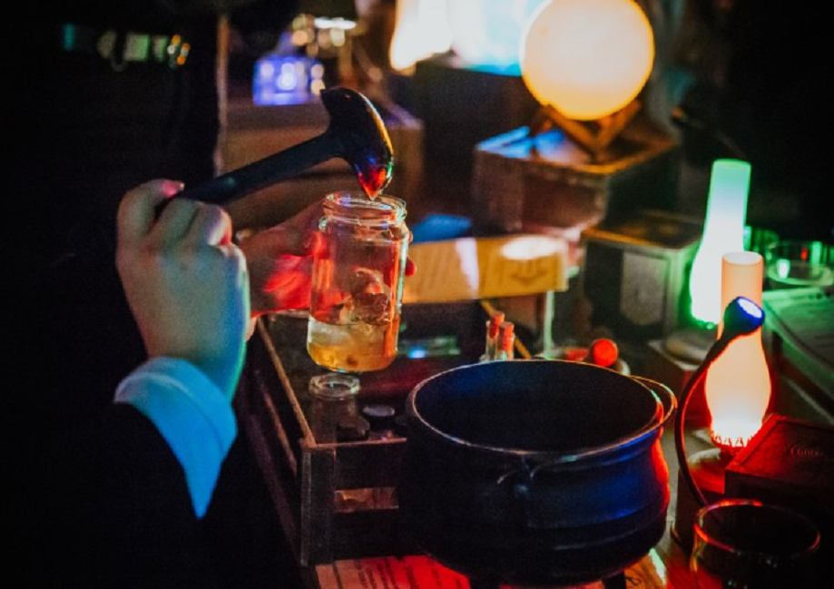 Potion Making at The Wands and Wizard Exploratorium - Top Sights Tours ...