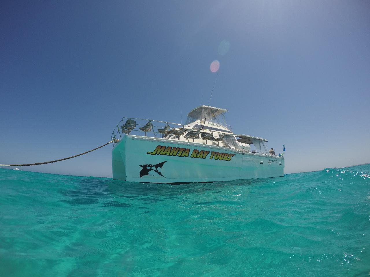 Sunset Cruise - Ningaloo Coral Bay Boats Reservations
