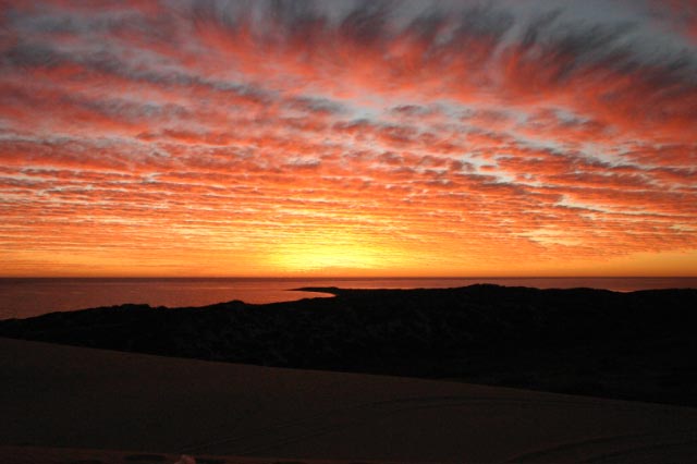 Sunset Cruise - Ningaloo Coral Bay Boats Reservations