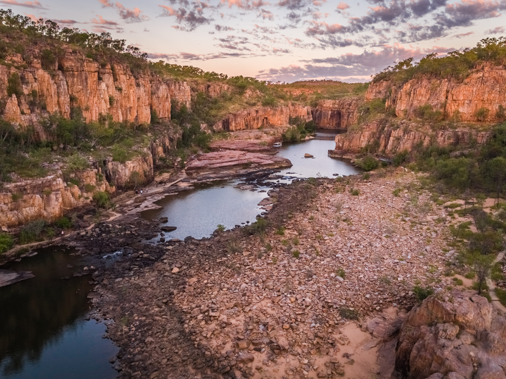 Alice Springs to Darwin via Utopia, Devils Marbles Mataranka, Daly ...