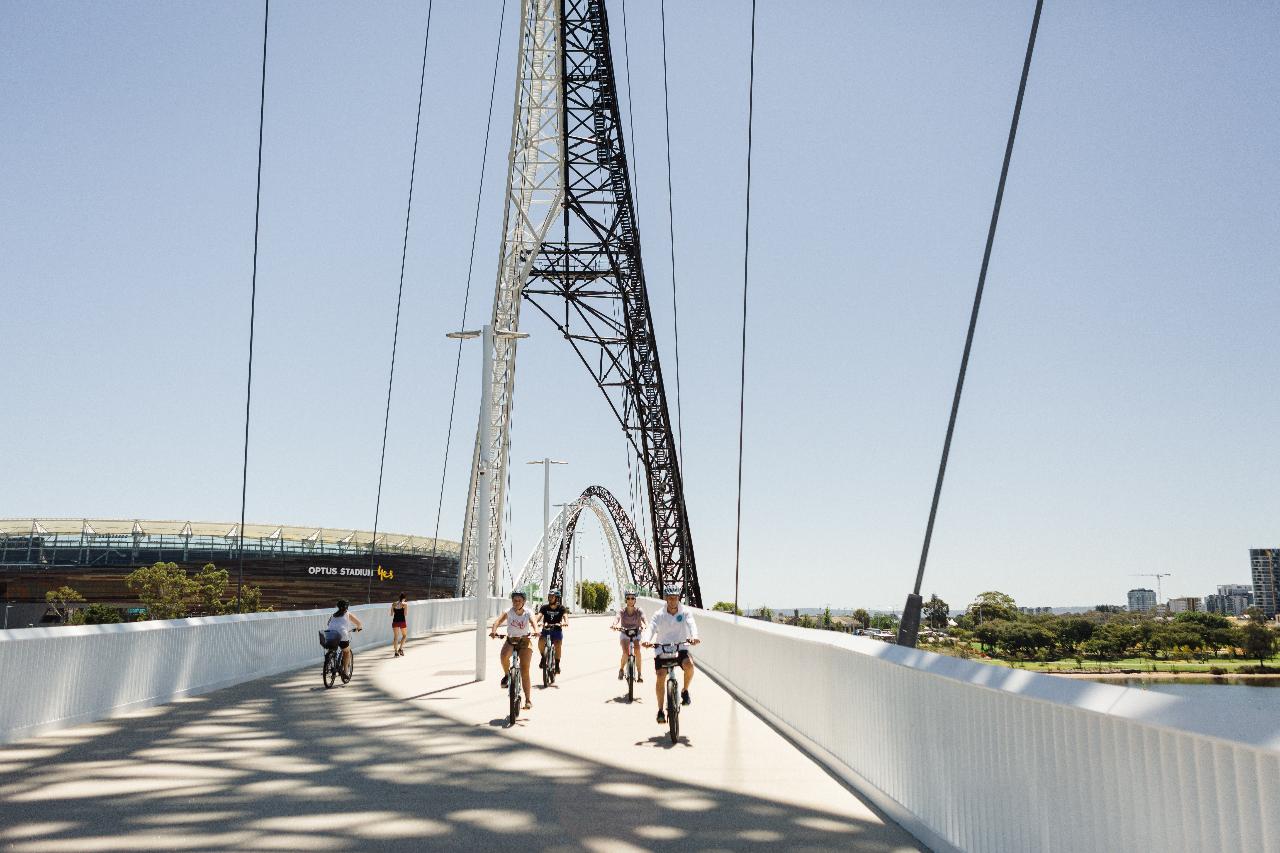GoGo Active Tours | Foreshore and East Perth Bike Loop