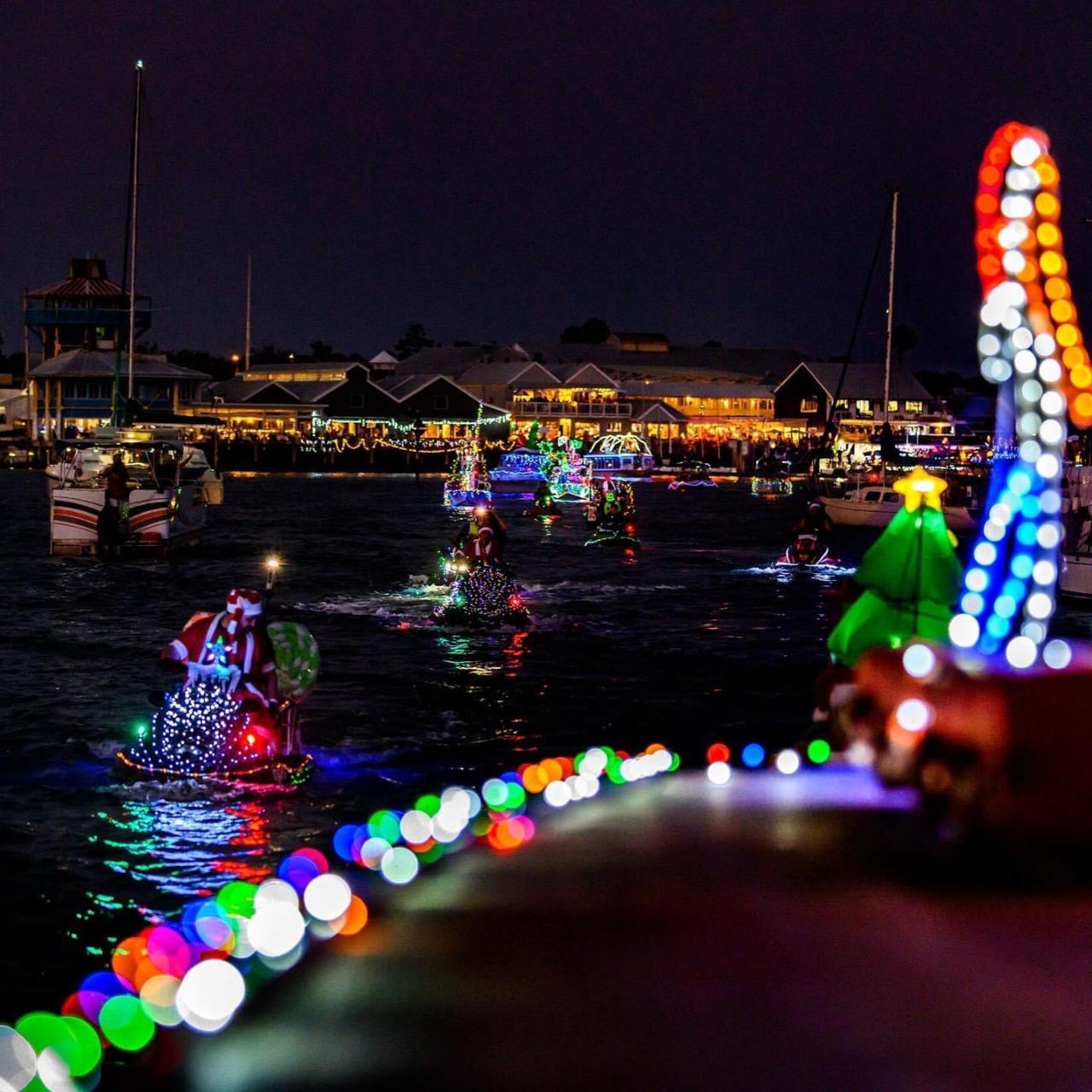 2025 Mooloolaba Christmas Boat Parade - The Boat Mooloolaba Reservations