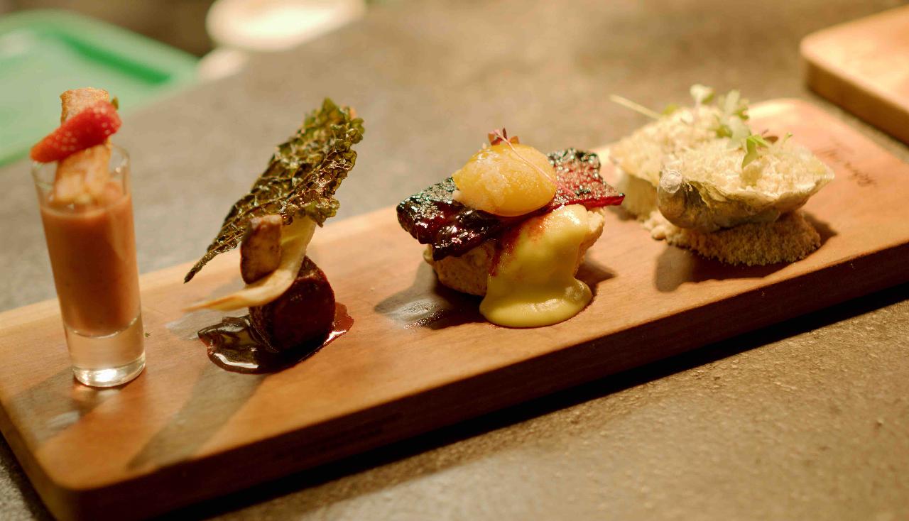 3:30pm Self-Guided Finger Licking Foodie Tour - Downtown - Finger ...
