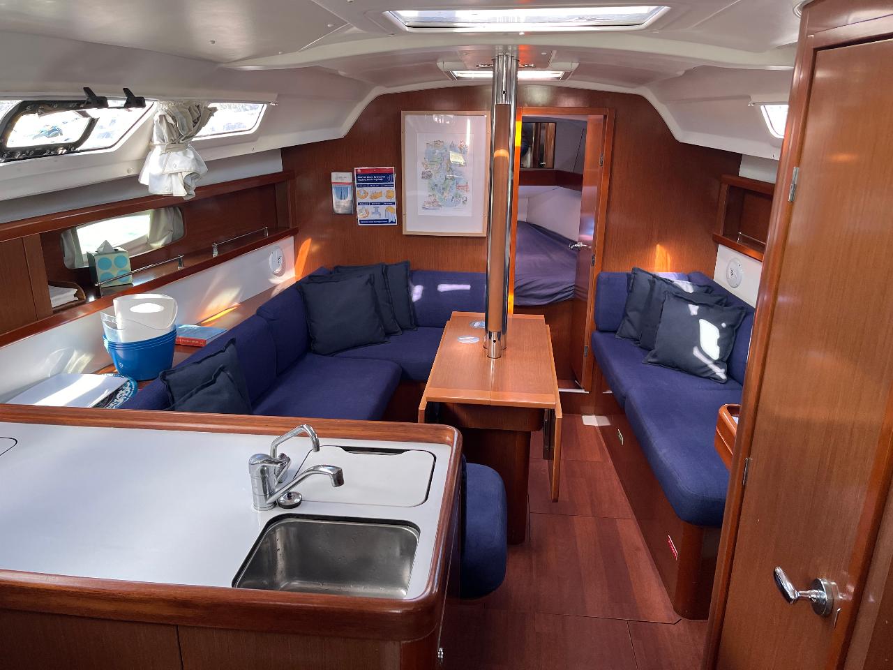 Overnight Yacht Stay - Turers - Australia