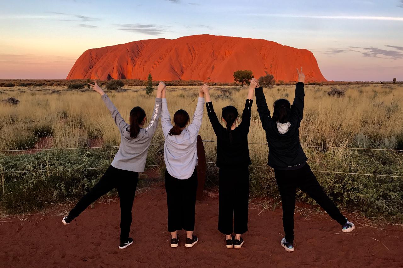 Kata Tjuta and Uluru Sunset Tour 卡塔丘塔及乌鲁鲁日落之旅 - Atrip | Uluru Astro ...