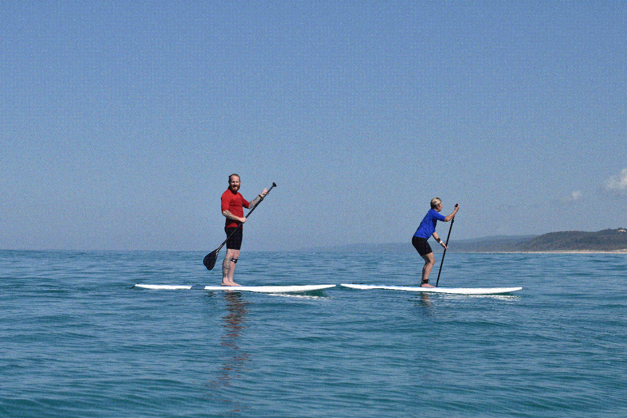Stand Up Paddle Lesson Double Island & Beach 4x4 - Rainbow Beach Tour ...