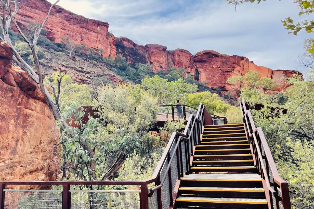 Autopia Tours: Red Centre Uluru Kings Canyon 3 Day Adventure - Bush ...