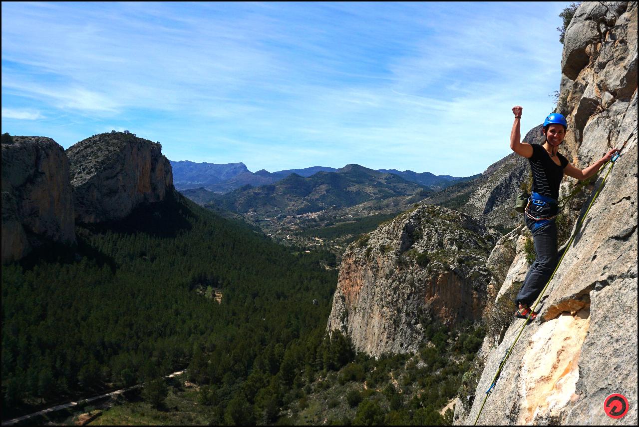 Beginner's Climbing Course - Learn to Lead | Mapo Tapo