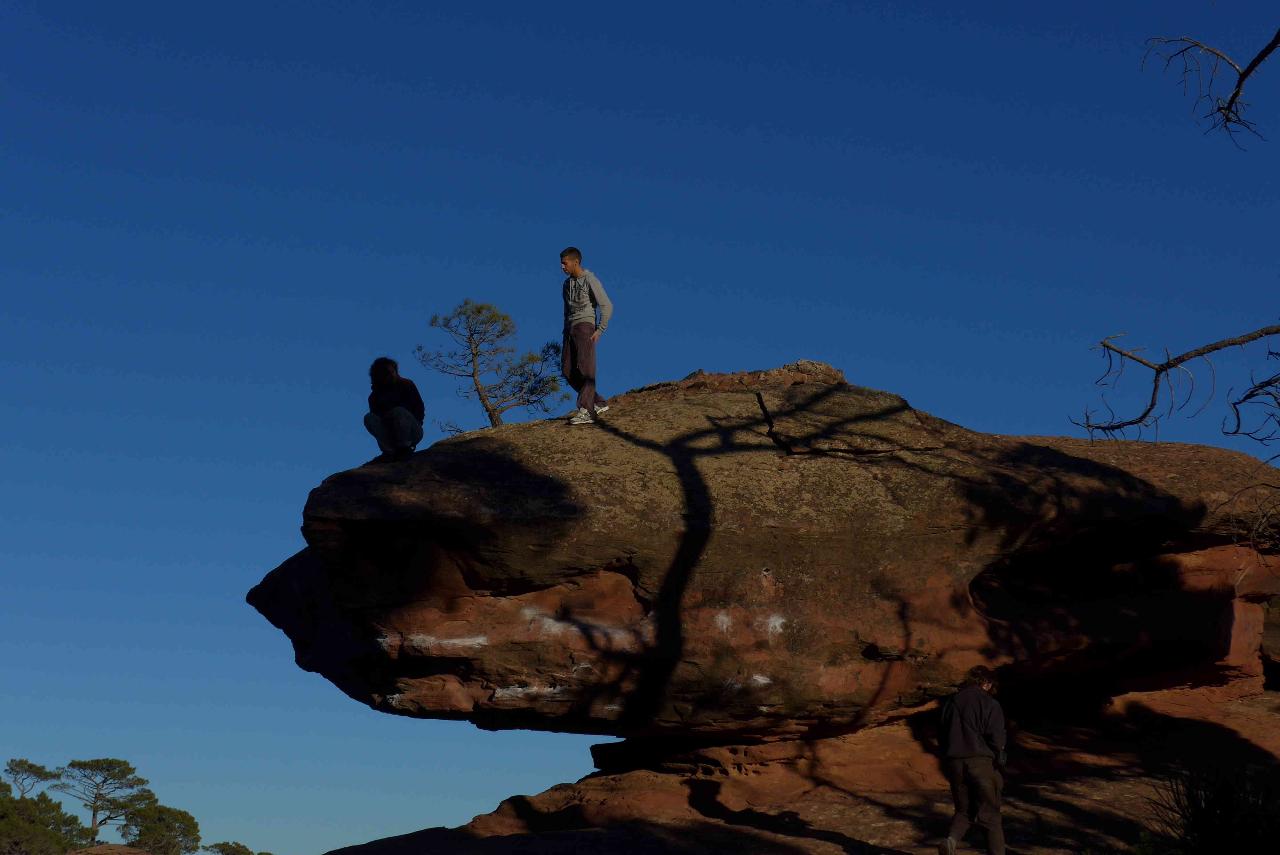 Albarracín - RED ROCK RENDEZVOUS: ALBARRACÍN BOULDERING | MapoTapo