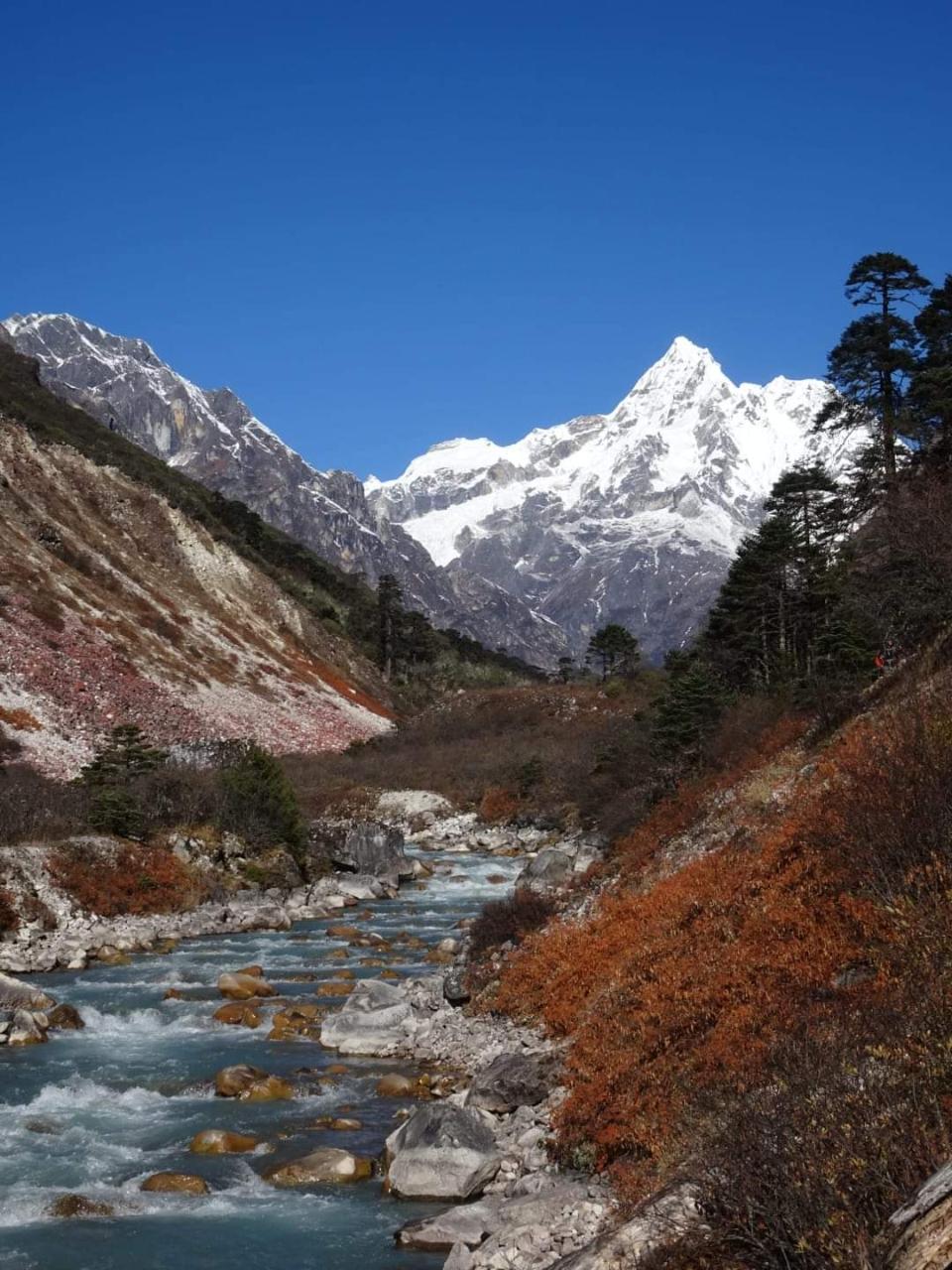 Paro - HIKING IN BHUTAN - JOMOLHARI DODENA TREK | MapoTapo