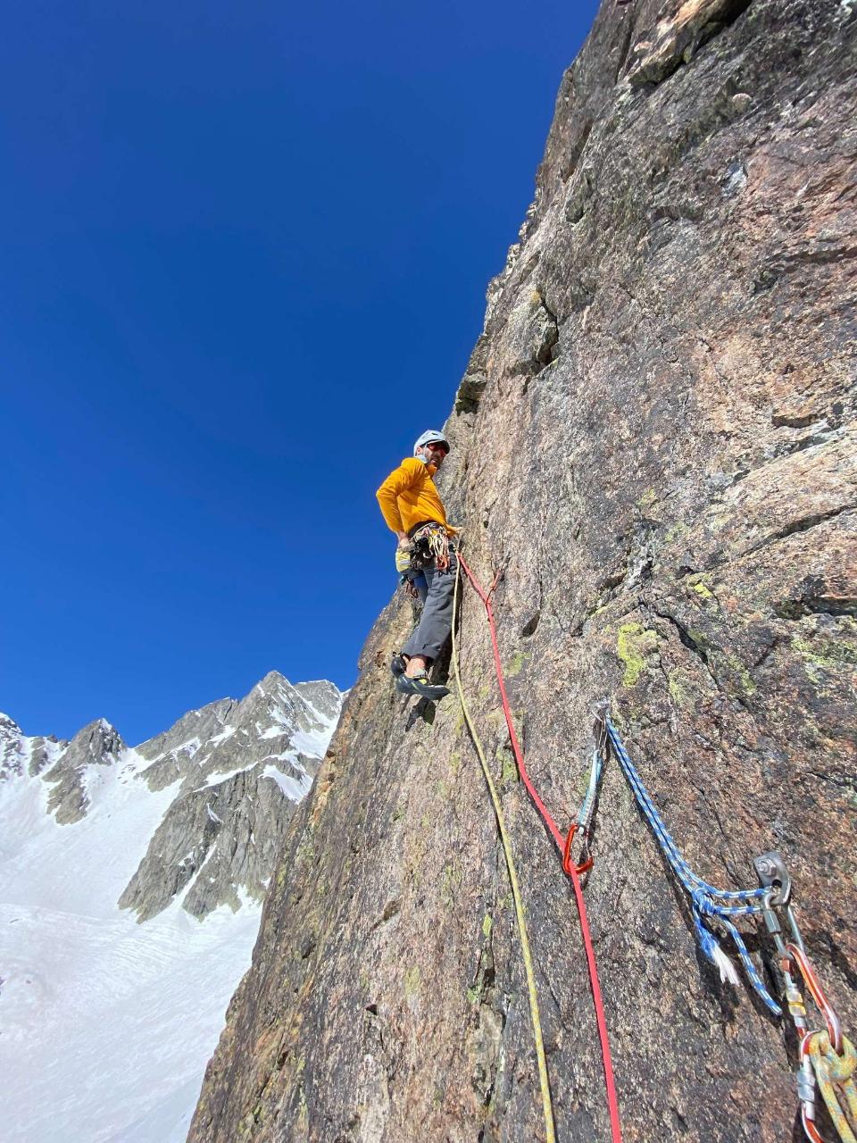 Chamonix - CRACK MASTER: CHAMONIX TRAD CLIMBING COURSE | MapoTapo
