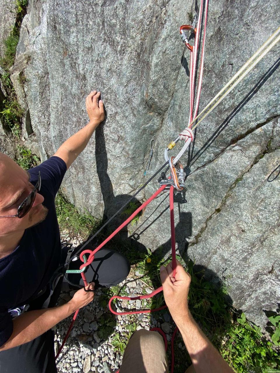 Chamonix - CRACK MASTER: CHAMONIX TRAD CLIMBING COURSE | MapoTapo