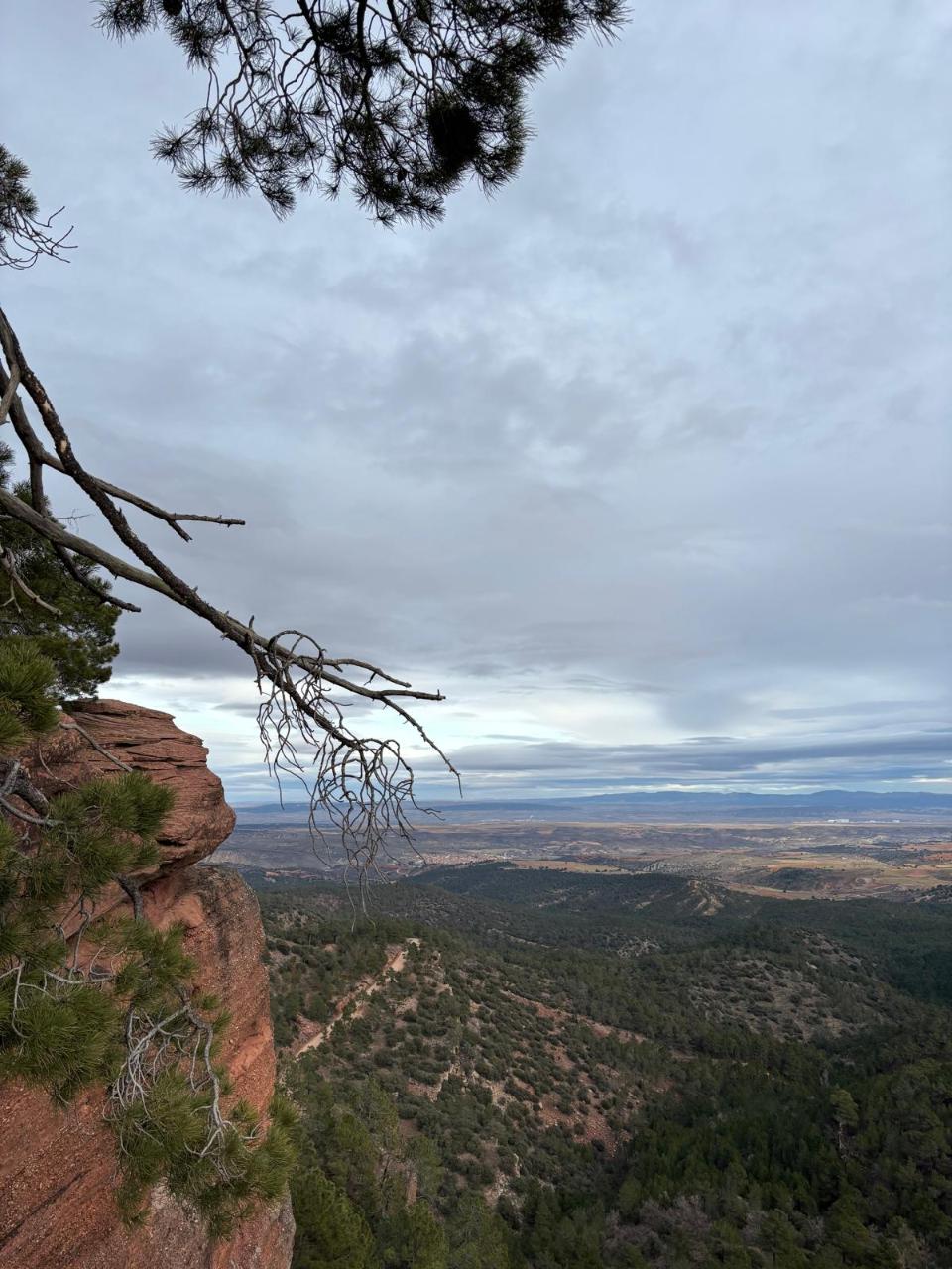 Albarracín - RED ROCK RENDEZVOUS: ALBARRACÍN BOULDERING | MapoTapo