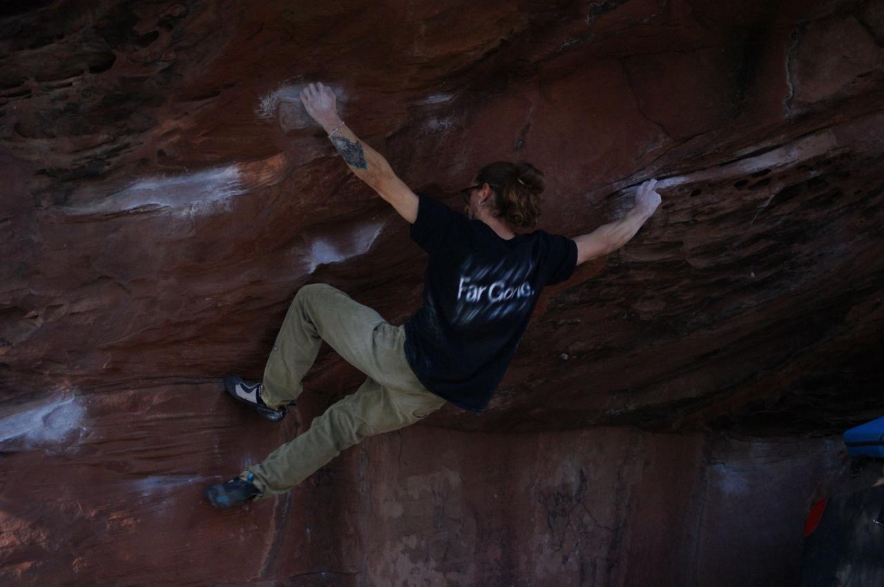 Albarracín - RED ROCK RENDEZVOUS: ALBARRACÍN BOULDERING | MapoTapo