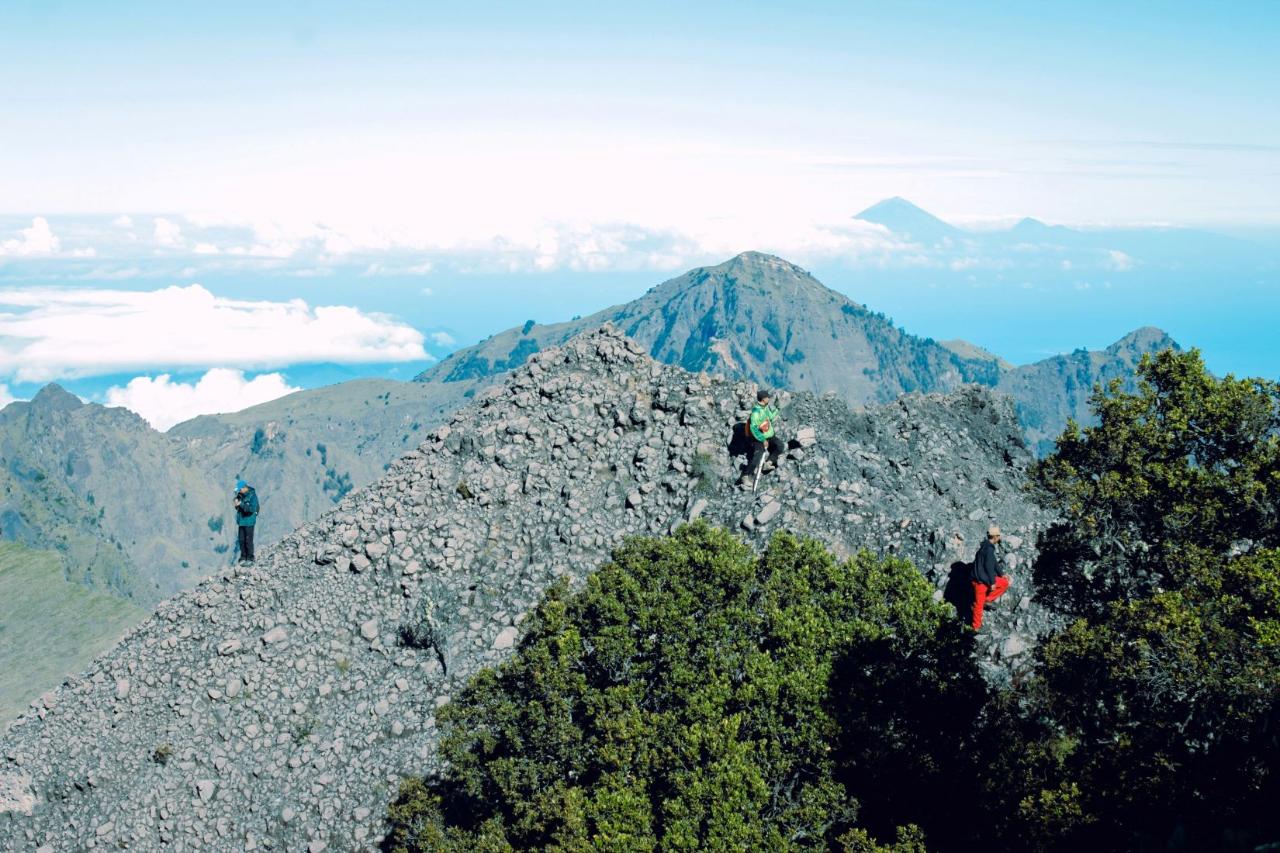 Senaru - MOUNT RINJANI VOLCANO TREK IN LOMBOK - INDONESIA | MapoTapo
