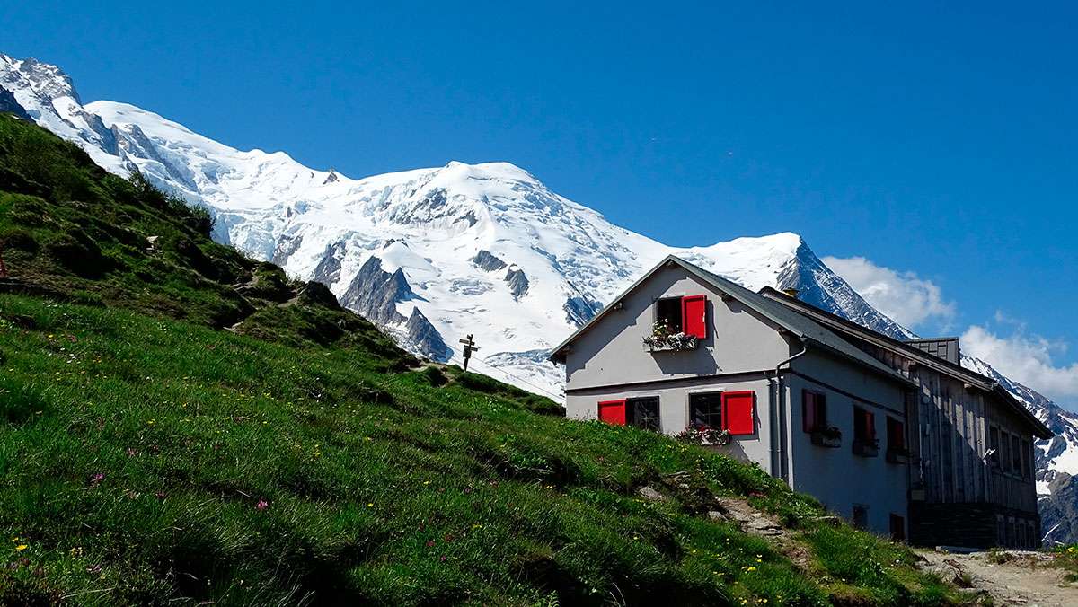 Chamonix - CHAMONIX GOLDEN GRANITE | MapoTapo
