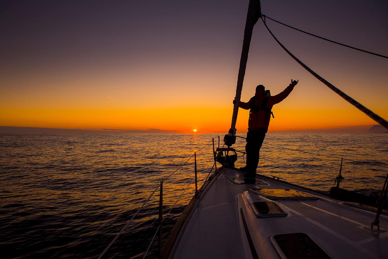 Tromso - HIKE AND SAIL IN LOFOTEN - NORWAY | MapoTapo