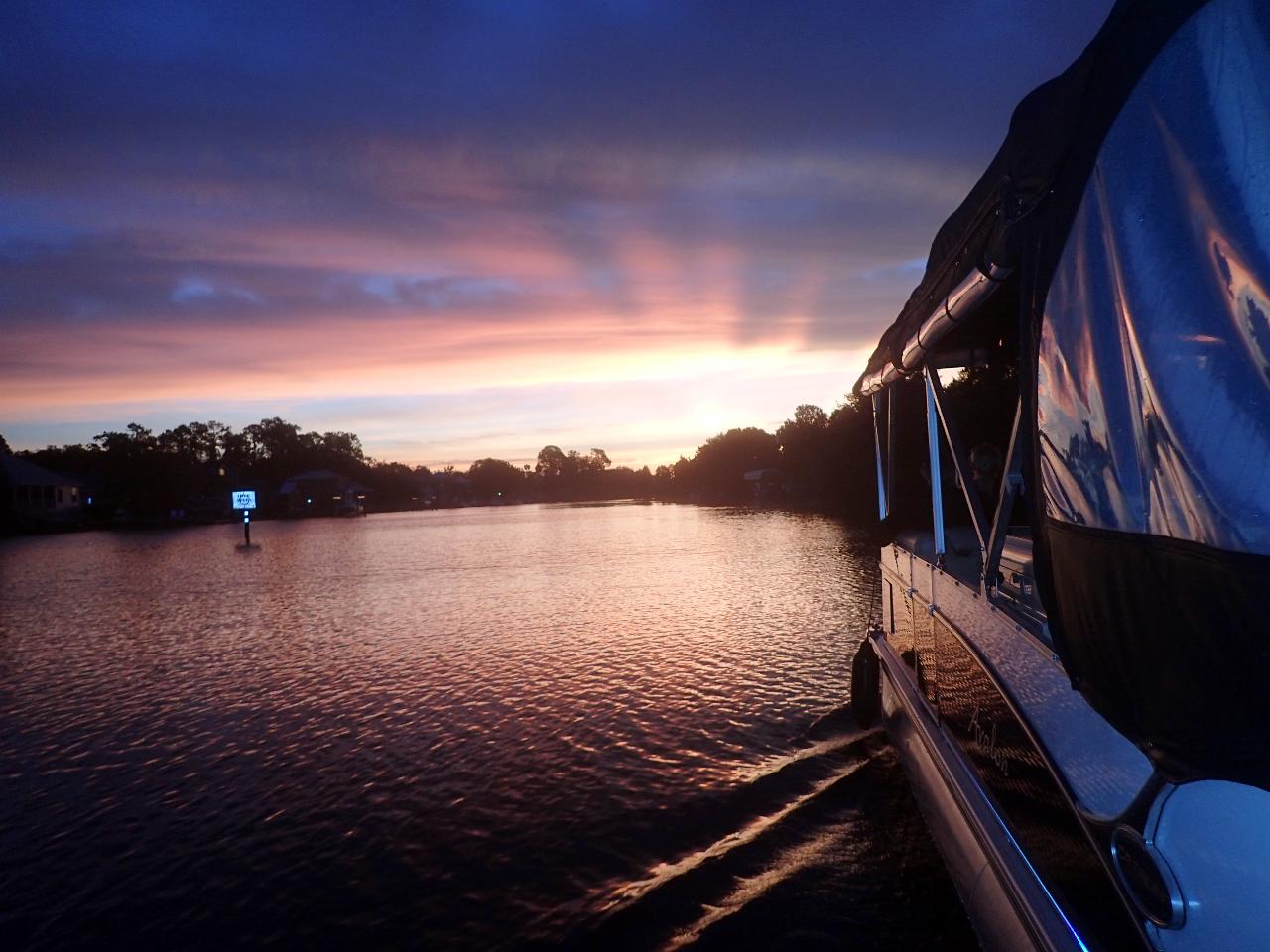 Semi-Private or Private Heated VIP Manatee Swim Tour - Pontoon of Privilege - Crystal River ...