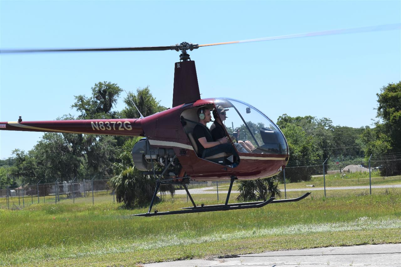 Robinson Helicopter Introductory Flight Lessons - 20 Minute R22 Lesson ...