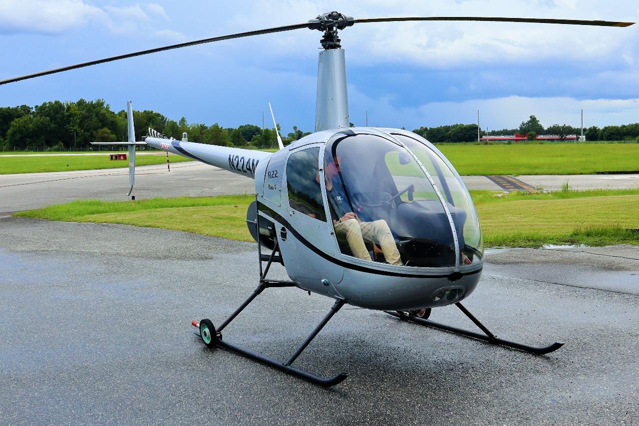 Robinson Helicopter Introductory Flight Lessons - 30 Minute R22 Lesson ...