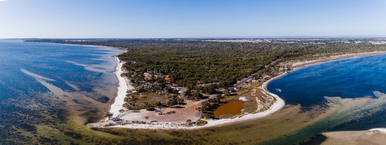Site # 5 - Herron Point Campground - Caravan Only - (7m x 6m) - Shire of Murray Reservations