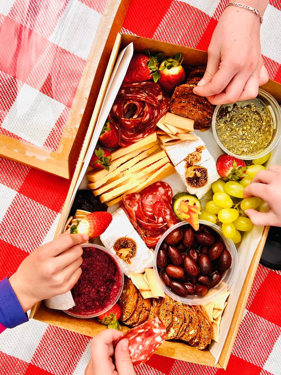 Picnic in the Grove Grazing Box - Peninsula Providore Farm Reservations