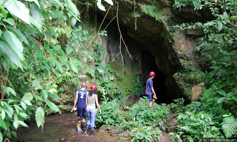 The best Venado Caves in Costa Rica - Best Activities in Costa Rica