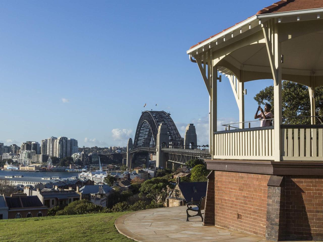 Ultimate Sydney Experience, Bondi Beach, Scenic Walks & City Landmarks ...