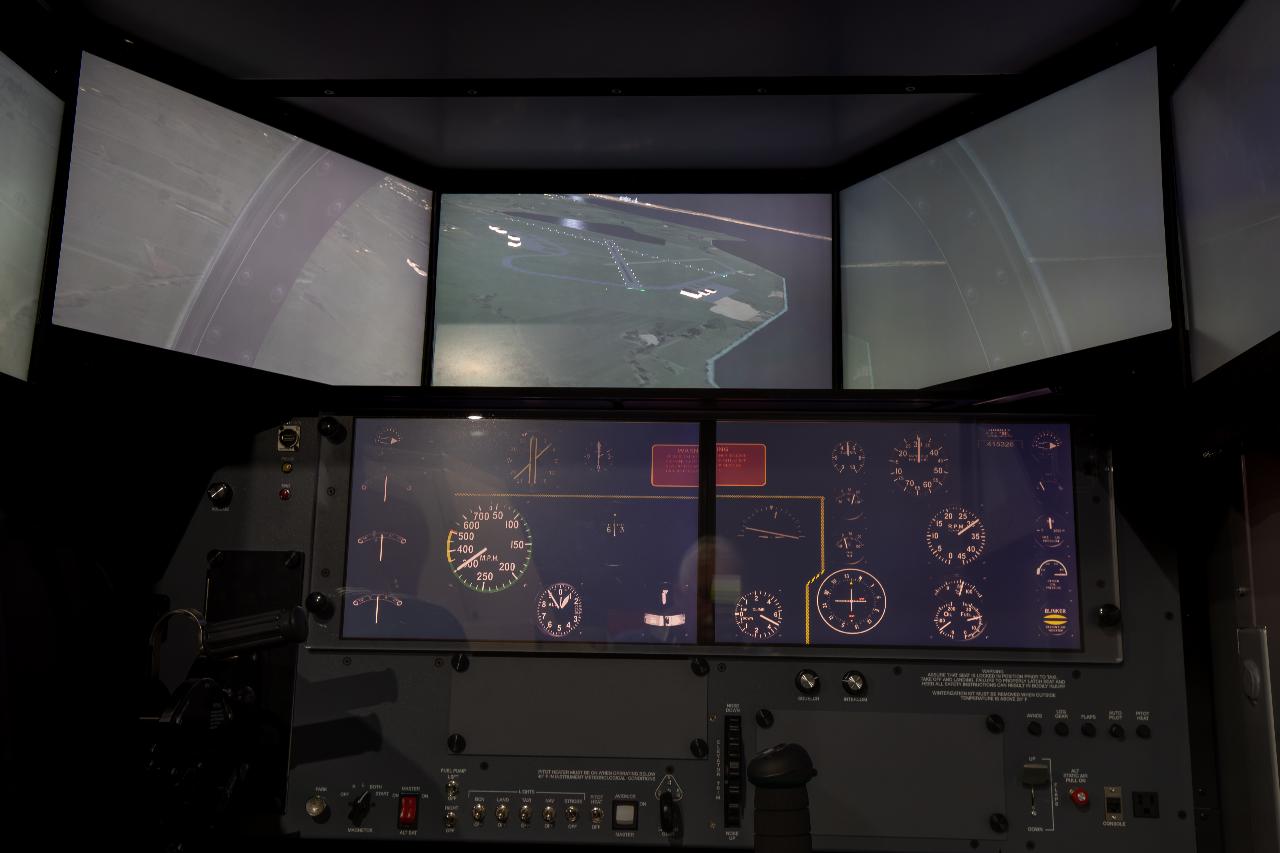 North American P-51 Mustang Flight Simulator Experience - Temora ...