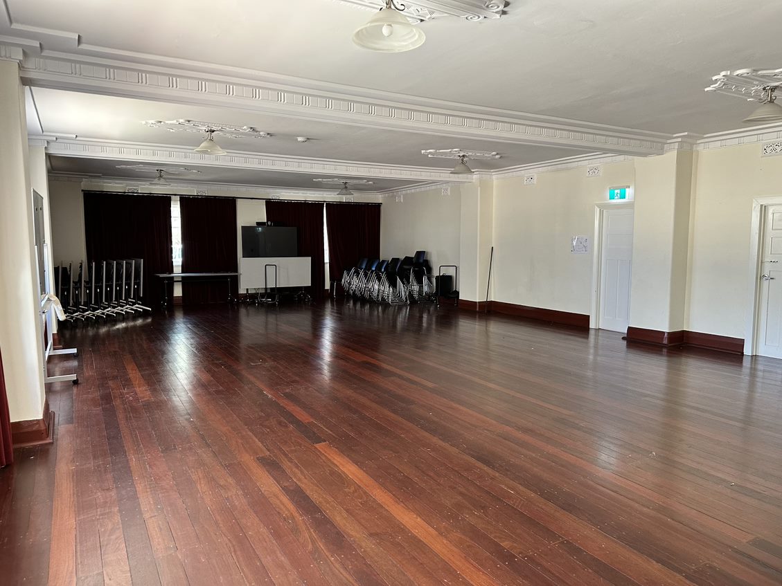 Gloucester Lodge - Shapcott's Room 1/2 Day Rate - Yanchep National Park ...