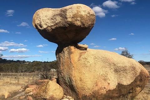 THE GRANITE BELT - QUEENSLAND - On Course Tours & Travel Reservations