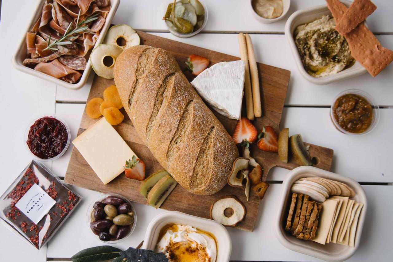 Gourmet Lunch Hamper for Two + Chardonnay - Ampersand Estates Reservations