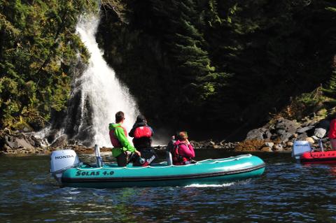 Alaska Boatman Adventure - Southeast Exposure Outdoor Adventure Center ...