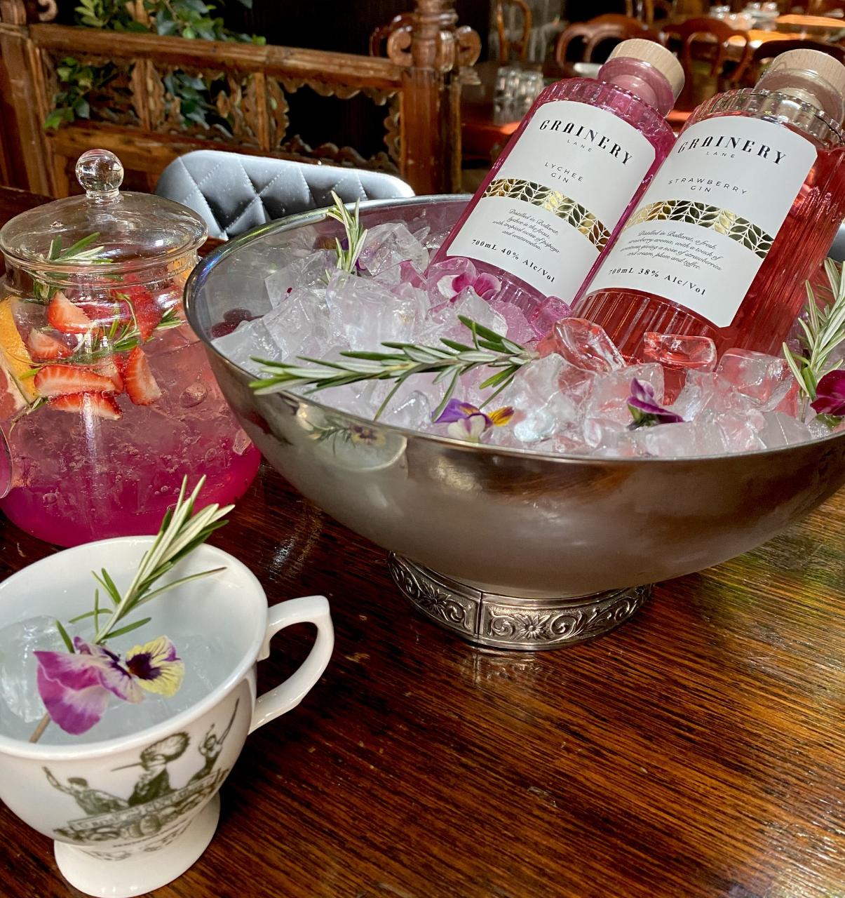 Grainery Lane G&Tea x Silver Mink Tour Chauffeur Experience - Grainery Lane Reservations