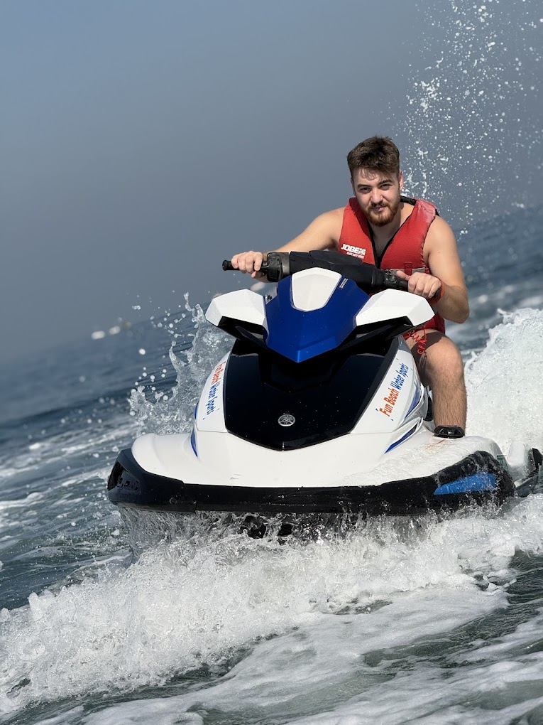 Jet Ski - 90 min - Fun Beach Water Sports Reservations