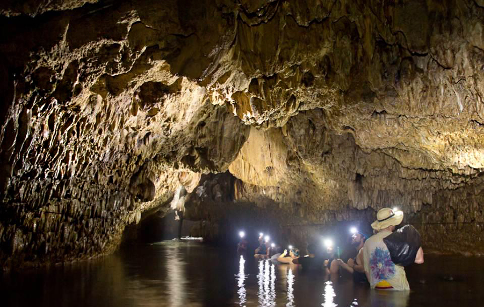 Bat cave Immersion - HELLO TRAVEL PANAMA Reservations