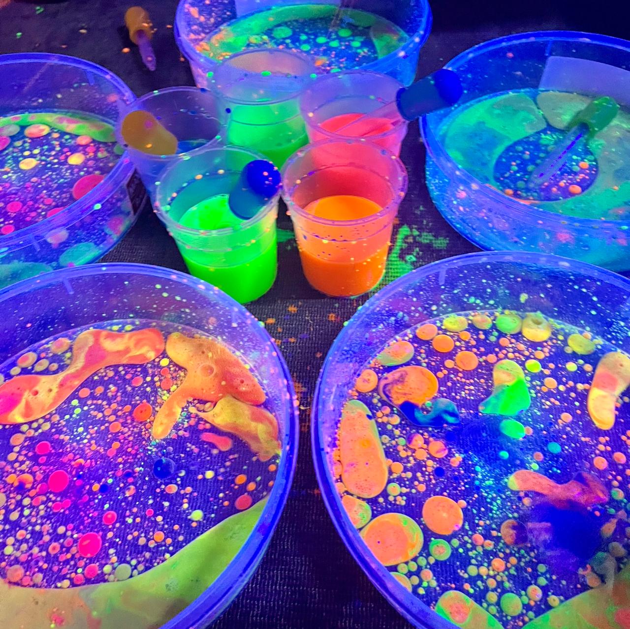 Ultimate UV Paint Party (Ages 18 mths+) - Messy Glow Co Reservations