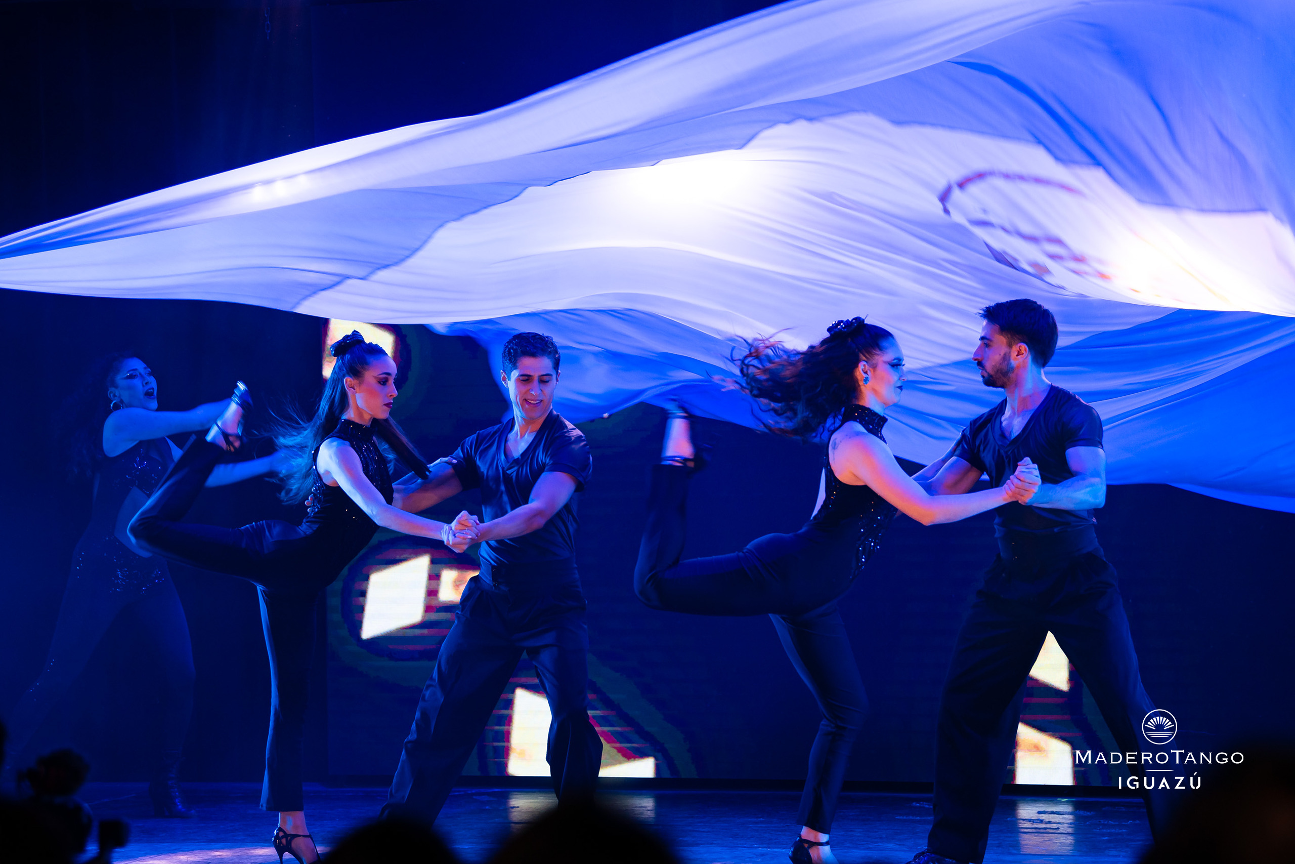 Cena Show VIP - Madero Tango Iguazu Reservations