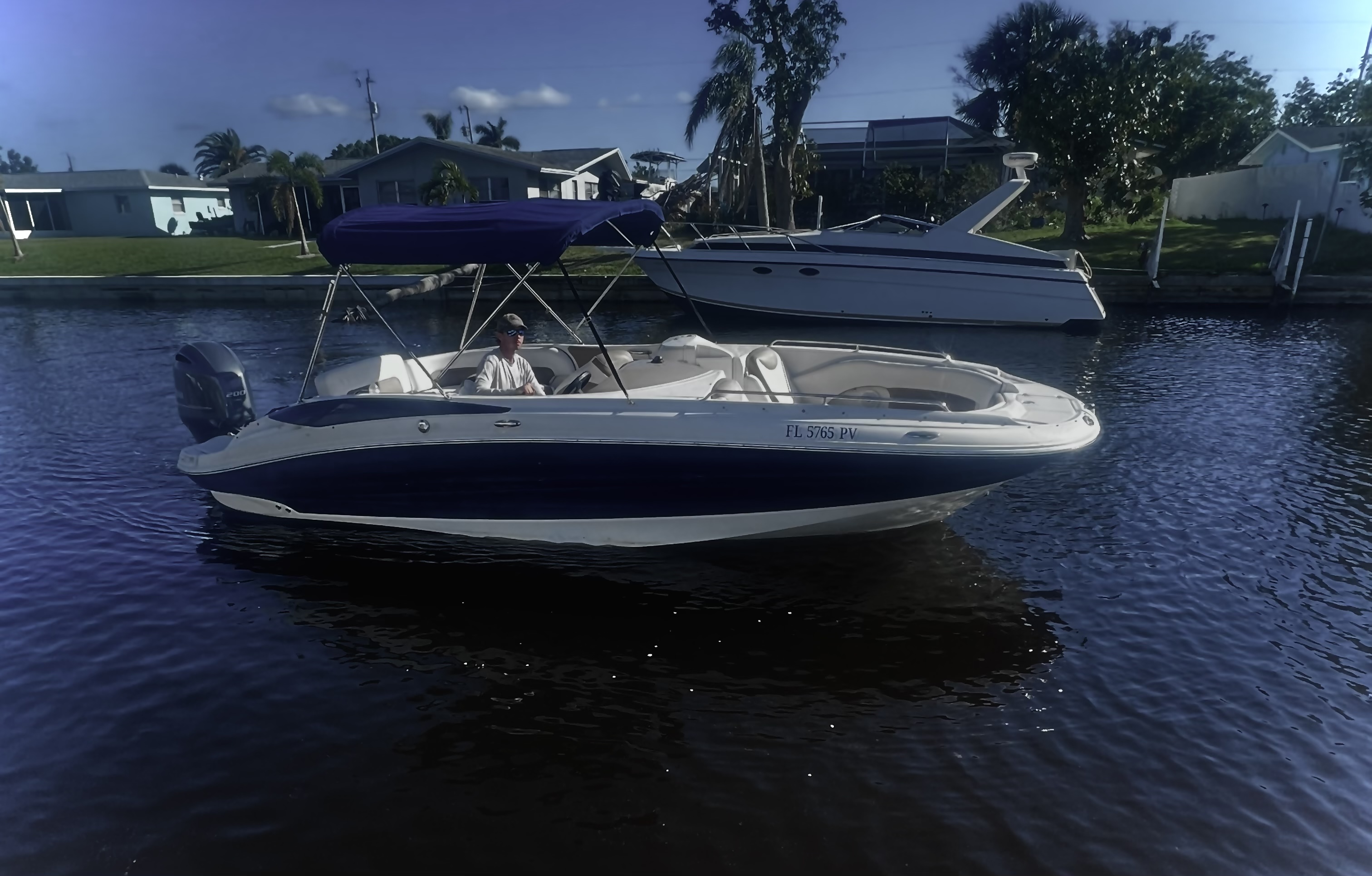 Southwind 2400 Deck boat - Caloosa River Inc Reservations