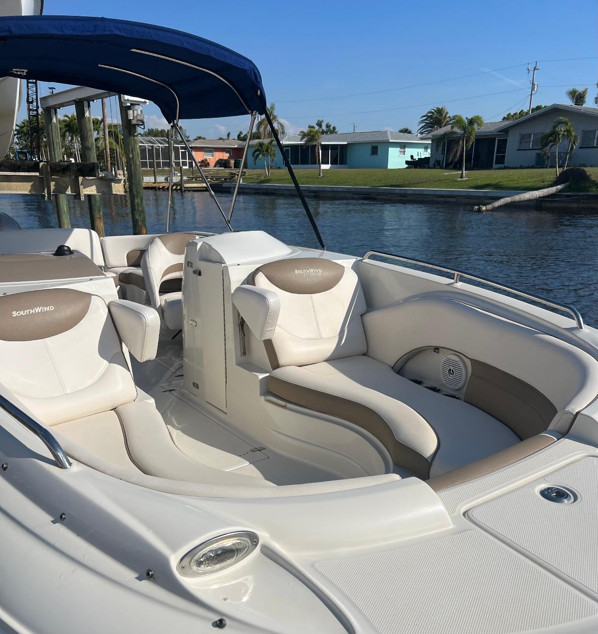 Southwind 2400 Deck boat - Caloosa River Inc Reservations